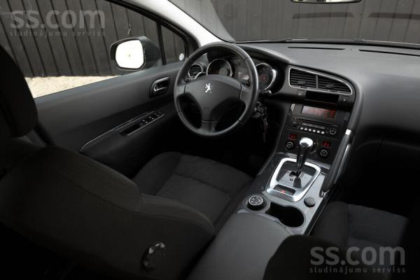 Grey Peugeot 3008 2010 in Jelgava, with an engine capacity of 1.60 L and mileage of 279 thousand km for 3900 €, photo 10 on AUTOMOTO.COM.LV