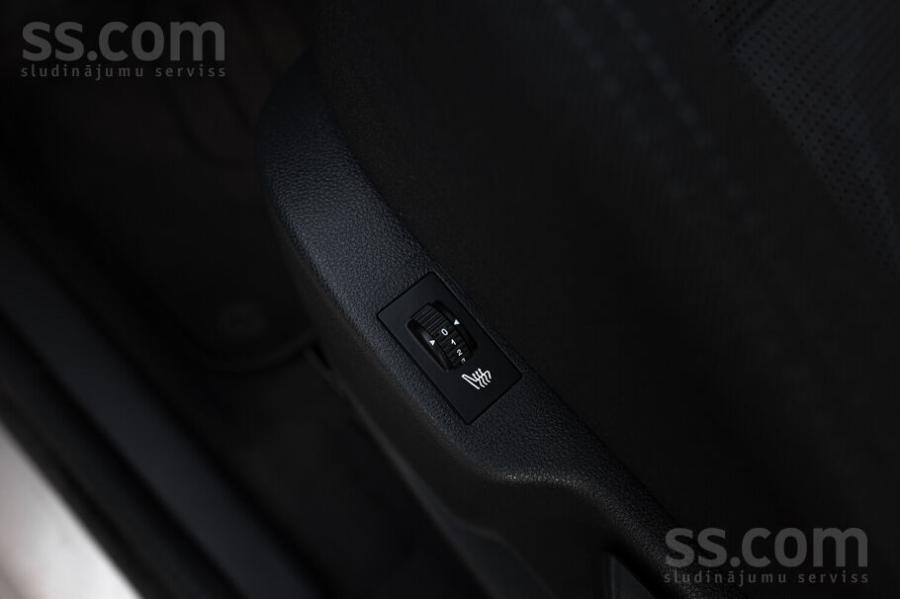 Grey Peugeot 3008 2010 in Jelgava, with an engine capacity of 1.60 L and mileage of 279 thousand km for 3900 €, photo 14 on AUTOMOTO.COM.LV