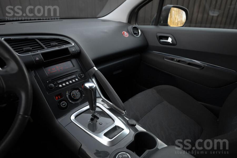 Grey Peugeot 3008 2010 in Jelgava, with an engine capacity of 1.60 L and mileage of 279 thousand km for 3900 €, photo 15 on AUTOMOTO.COM.LV