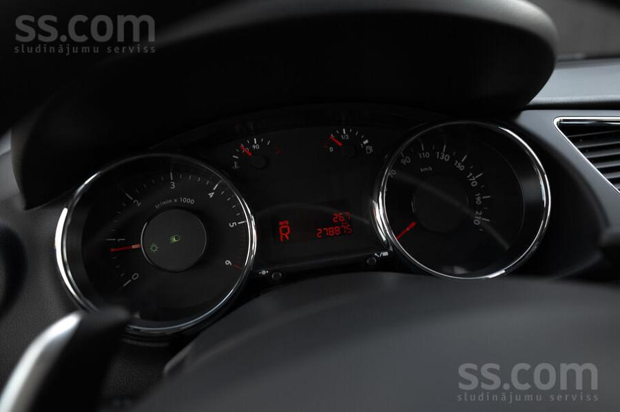 Grey Peugeot 3008 2010 in Jelgava, with an engine capacity of 1.60 L and mileage of 279 thousand km for 3900 €, photo 16 on AUTOMOTO.COM.LV