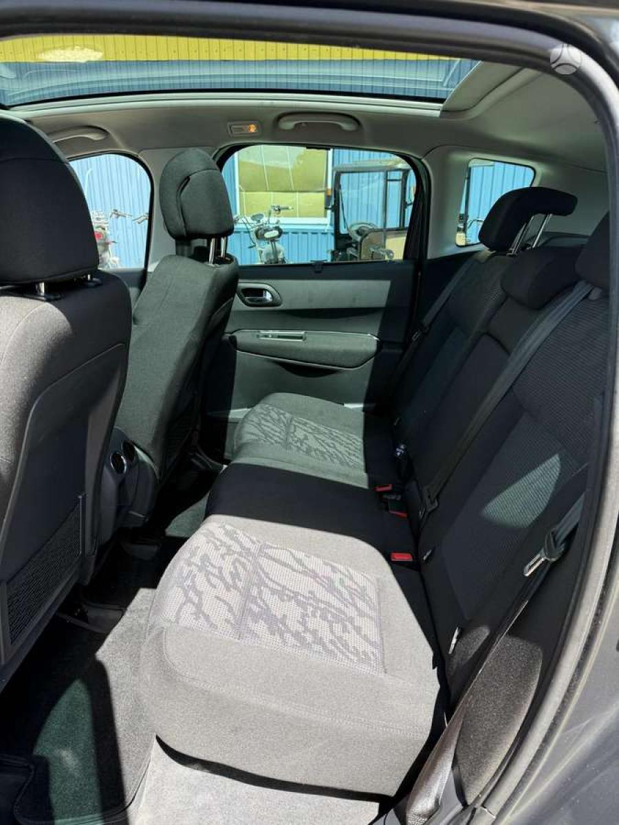 Pelēks Peugeot 3008 2010 Tauragė, ar dzinēja tilpumu 2.00 L un nobraukumu 295 tūkst. km par 3200 €, foto 8 vietnē AUTOMOTO.COM.LV