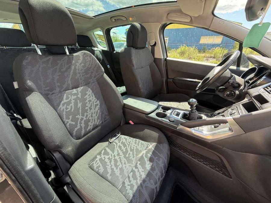 Pelēks Peugeot 3008 2010 Tauragė, ar dzinēja tilpumu 2.00 L un nobraukumu 295 tūkst. km par 3200 €, foto 11 vietnē AUTOMOTO.COM.LV
