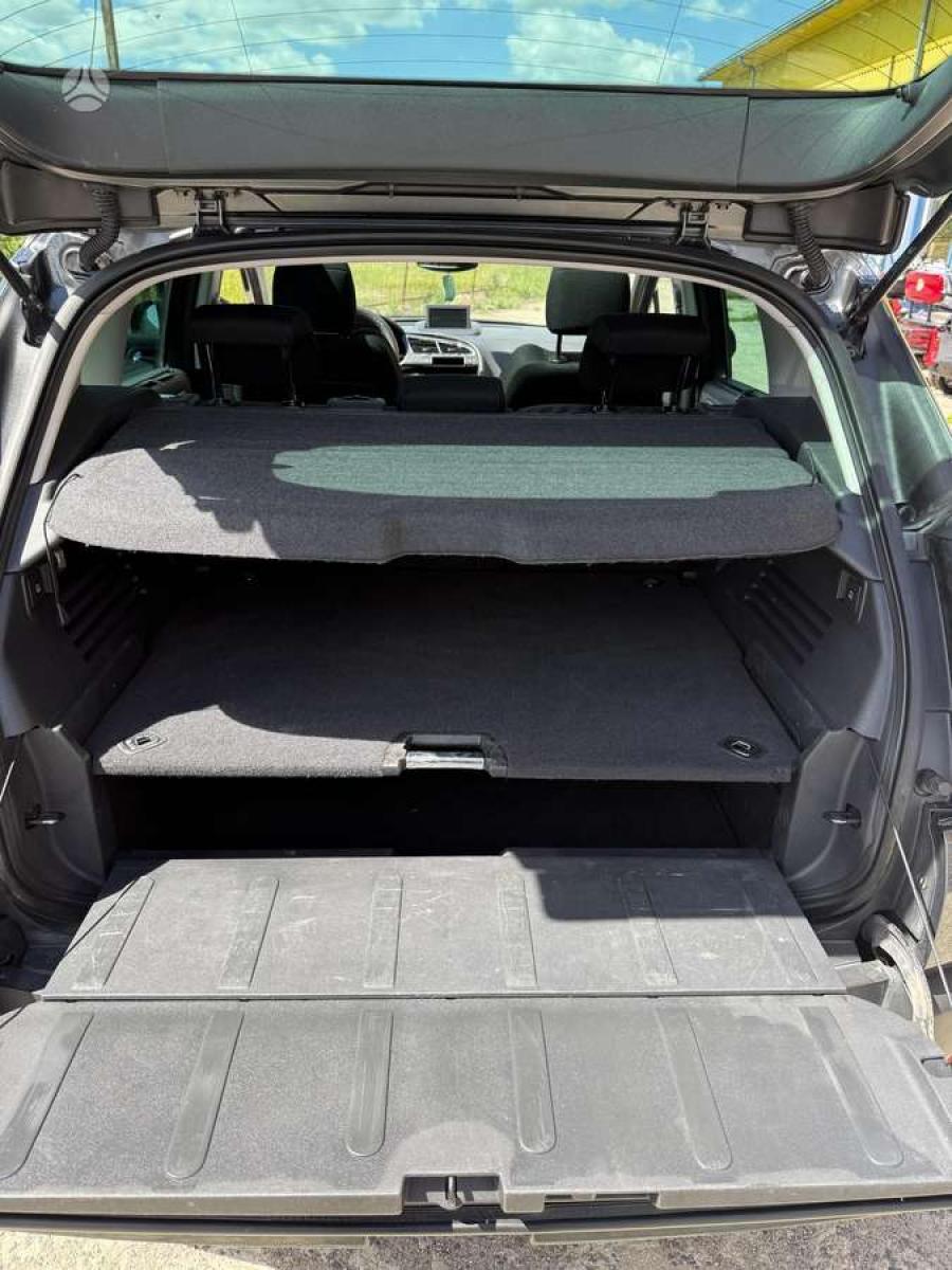 Pelēks Peugeot 3008 2010 Tauragė, ar dzinēja tilpumu 2.00 L un nobraukumu 295 tūkst. km par 3200 €, foto 19 vietnē AUTOMOTO.COM.LV
