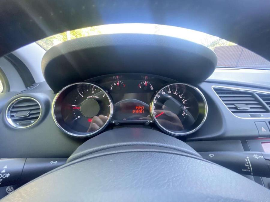 Pelēks Peugeot 3008 2010 Kauņa, ar dzinēja tilpumu 1.56 L un nobraukumu 220 tūkst. km par 3150 €, foto 19 vietnē AUTOMOTO.COM.LV
