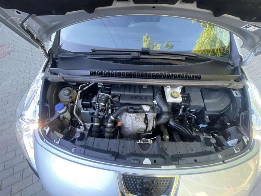 Pelēks Peugeot 3008 2010 Kauņa, ar dzinēja tilpumu 1.56 L un nobraukumu 220 tūkst. km par 3150 €, foto 22 vietnē AUTOMOTO.COM.LV