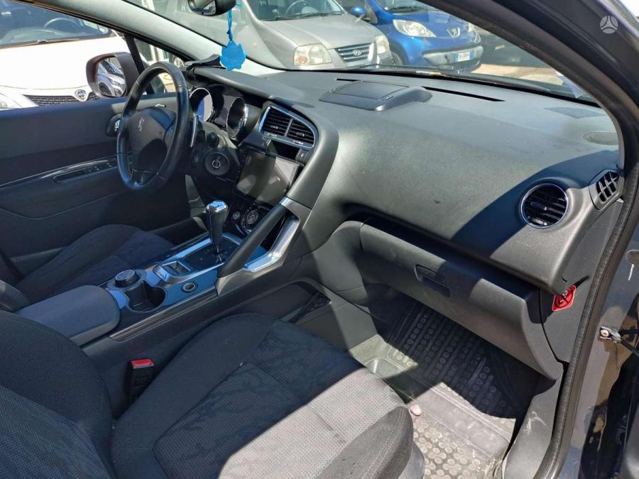 Grey Peugeot 3008 2010 in Pasvalys, with an engine capacity of 1.56 L and mileage of 280 thousand km for 2500 €, photo 8 on AUTOMOTO.COM.LV