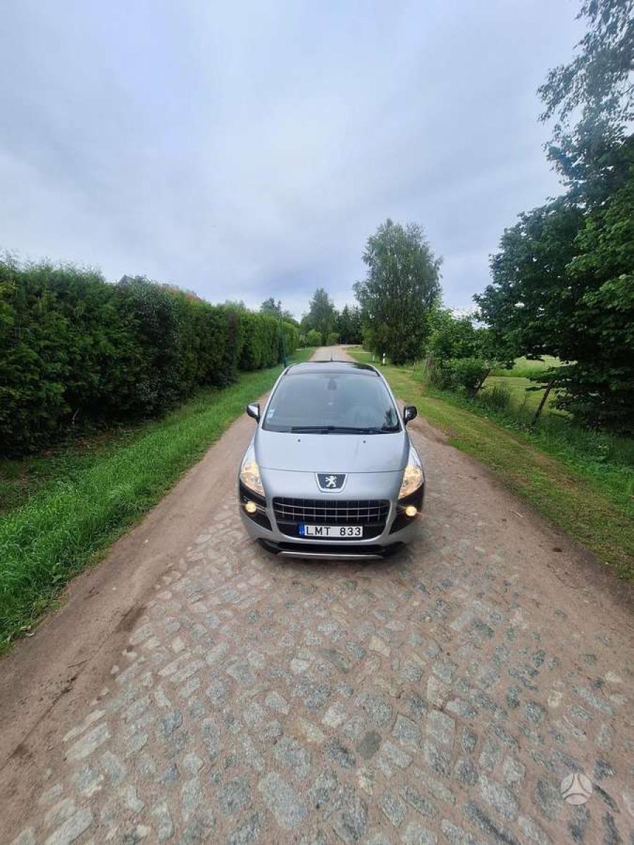 Grey Peugeot 3008 2010 in Silute, with an engine capacity of 1.56 L and mileage of 316 thousand km for 3250 €, photo 4 on AUTOMOTO.COM.LV