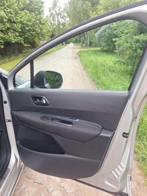 Grey Peugeot 3008 2010 in Silute, with an engine capacity of 1.56 L and mileage of 316 thousand km for 3250 €, photo 14 on AUTOMOTO.COM.LV