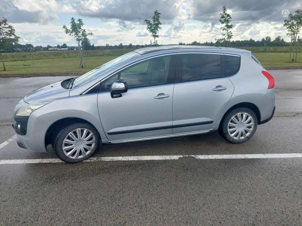 Grey Peugeot 3008 2010 in Siauliai, with an engine capacity of 2.00 L and mileage of 295 thousand km for 3000 €, photo 8 on AUTOMOTO.COM.LV