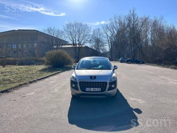 Grey Peugeot 3008 2011 in Riga, with an engine capacity of 1.60 L and mileage of 134 thousand km for 2950 €, photo 2 on AUTOMOTO.COM.LV
