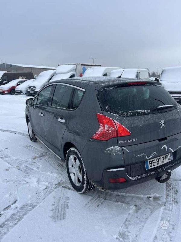 Grey Peugeot 3008 2011 in Taurage, with an engine capacity of 1.60 L and mileage of 289 thousand km for 3100 €, photo 2 on AUTOMOTO.COM.LV