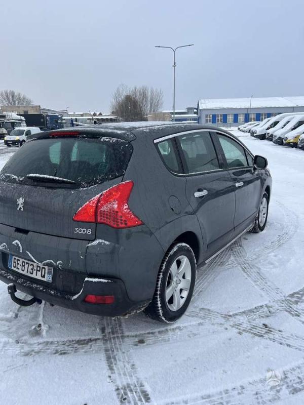 Grey Peugeot 3008 2011 in Taurage, with an engine capacity of 1.60 L and mileage of 289 thousand km for 3100 €, photo 4 on AUTOMOTO.COM.LV