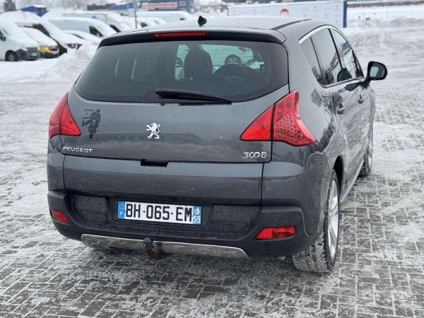 Grey Peugeot 3008 2011 in Taurage, with an engine capacity of 1.56 L and mileage of 227 thousand km for 3900 €, photo 5 on AUTOMOTO.COM.LV