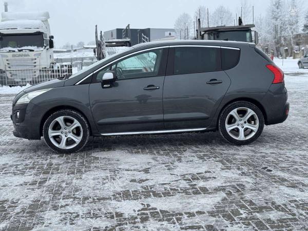 Grey Peugeot 3008 2011 in Taurage, with an engine capacity of 1.56 L and mileage of 227 thousand km for 3900 €, photo 8 on AUTOMOTO.COM.LV