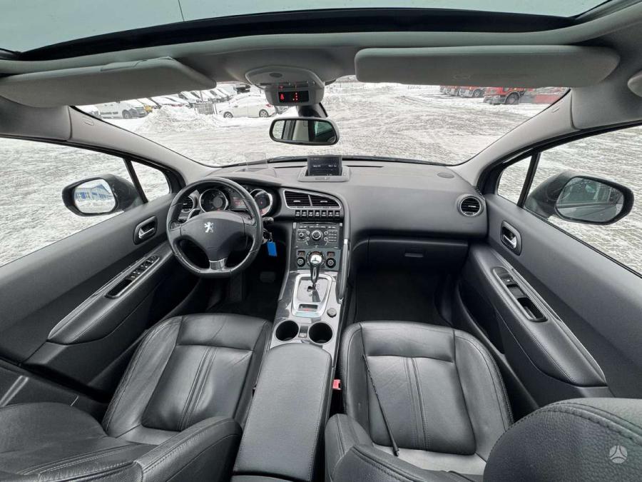 Pelēks Peugeot 3008 2011 Tauragė, ar dzinēja tilpumu 1.56 L un nobraukumu 227 tūkst. km par 3900 €, foto 11 vietnē AUTOMOTO.COM.LV