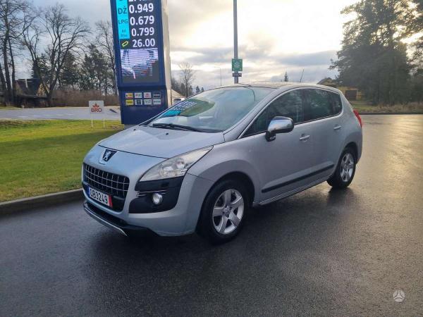 Grey Peugeot 3008 2011 in Utena, with an engine capacity of 2.00 L and mileage of 223 thousand km for 3650 €, photo 1 on AUTOMOTO.COM.LV