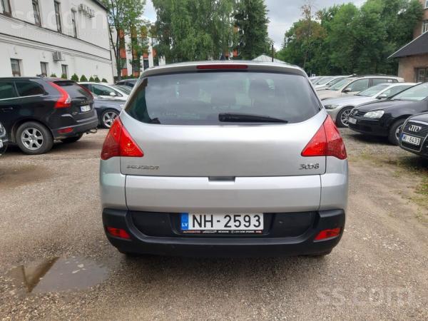 Grey Peugeot 3008 2011 in Daugavpils, with an engine capacity of 1.60 L and mileage of 0 thousand km for 3450 €, photo 7 on AUTOMOTO.COM.LV