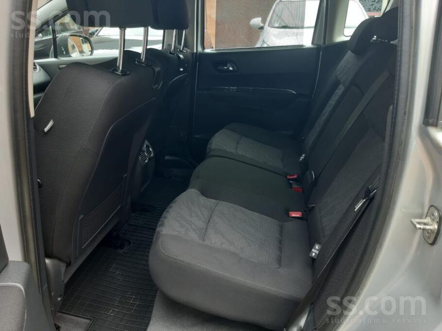 Pelēks Peugeot 3008 2011 Daugavpils, ar dzinēja tilpumu 1.60 L un nobraukumu 0 tūkst. km par 3450 €, foto 19 vietnē AUTOMOTO.COM.LV