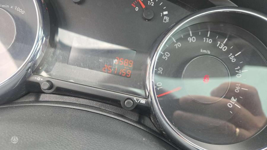 Серый Пежо 3008 2011 в Таураге, объемом двигателя 1.60 л и пробегом 251 тыс. км за 2900 €, фото 13 на AUTOMOTO.COM.LV