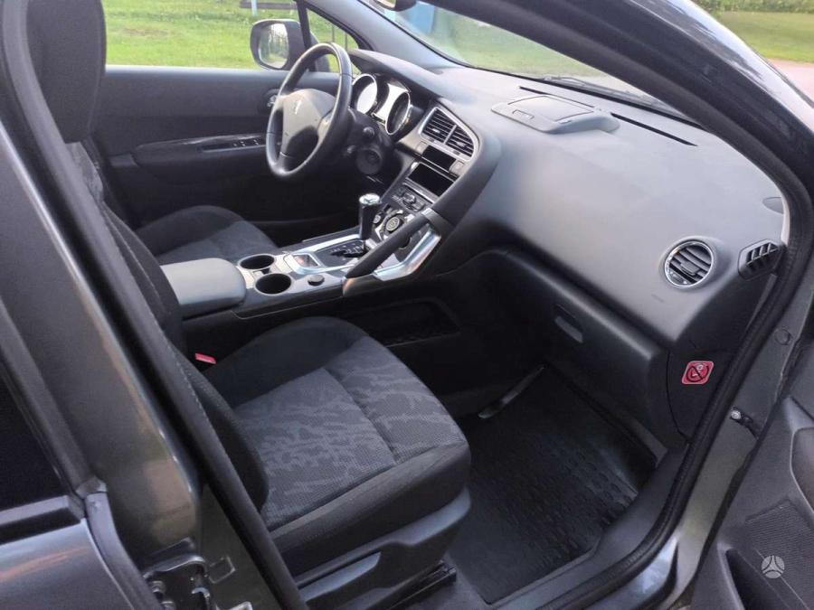 Grey Peugeot 3008 2011 in Kaunas, with an engine capacity of 1.60 L and mileage of 158 thousand km for 3600 €, photo 11 on AUTOMOTO.COM.LV