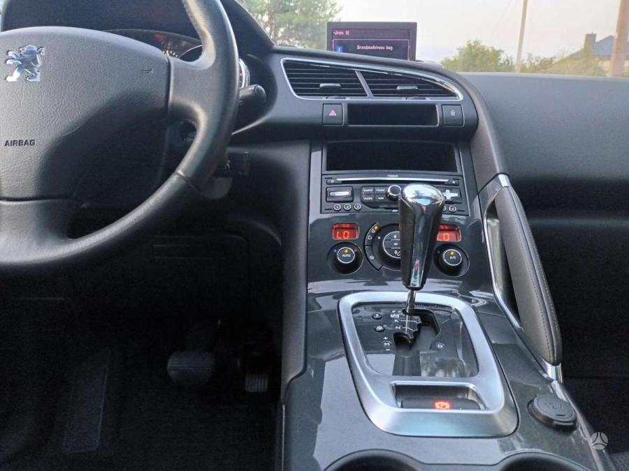 Grey Peugeot 3008 2011 in Kaunas, with an engine capacity of 1.60 L and mileage of 158 thousand km for 3600 €, photo 17 on AUTOMOTO.COM.LV
