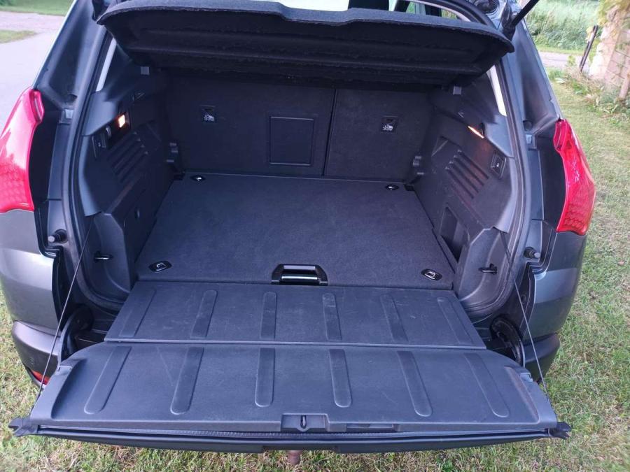 Grey Peugeot 3008 2011 in Kaunas, with an engine capacity of 1.60 L and mileage of 158 thousand km for 3600 €, photo 19 on AUTOMOTO.COM.LV