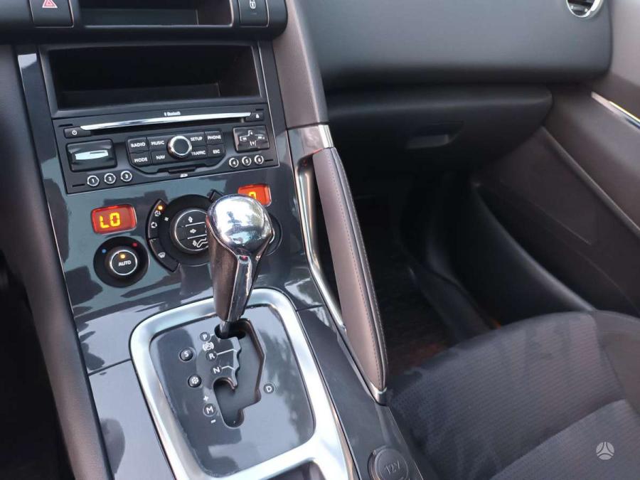 Grey Peugeot 3008 2011 in Kaunas, with an engine capacity of 1.60 L and mileage of 158 thousand km for 3600 €, photo 28 on AUTOMOTO.COM.LV