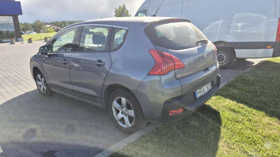 Grey Peugeot 3008 2011 in Vilnius, with an engine capacity of 1.56 L and mileage of 310 thousand km for 2200 €, photo 5 on AUTOMOTO.COM.LV