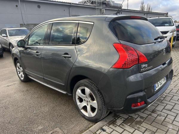 Grey Peugeot 3008 2012 in Taurage, with an engine capacity of 1.60 L and mileage of 238 thousand km for 4100 €, photo 5 on AUTOMOTO.COM.LV