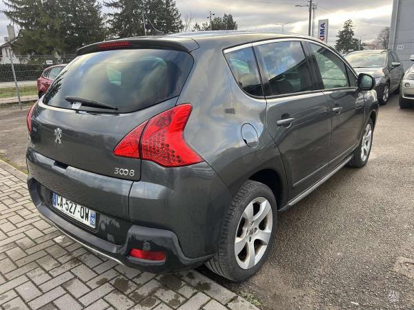Grey Peugeot 3008 2012 in Taurage, with an engine capacity of 1.60 L and mileage of 238 thousand km for 4100 €, photo 7 on AUTOMOTO.COM.LV