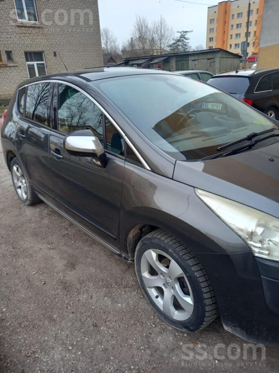 Grey Peugeot 3008 2012 in Rezekne, with an engine capacity of 1.60 L and mileage of 227 thousand km for 4950 €, photo 2 on AUTOMOTO.COM.LV