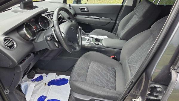 Pelēks Peugeot 3008 2012 Plungė, ar dzinēja tilpumu 1.56 L un nobraukumu 289 tūkst. km par 4200 €, foto 7 vietnē AUTOMOTO.COM.LV
