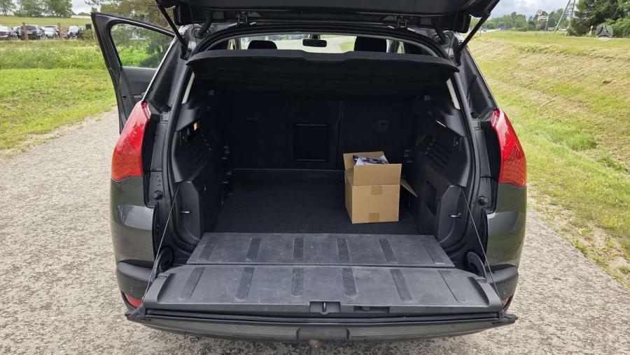 Pelēks Peugeot 3008 2012 Plungė, ar dzinēja tilpumu 1.56 L un nobraukumu 289 tūkst. km par 4200 €, foto 10 vietnē AUTOMOTO.COM.LV