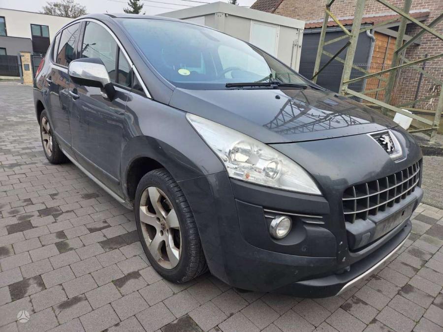 Grey Peugeot 3008 2013 in Ukmerge, with an engine capacity of 1.56 L and mileage of 179 thousand km for 3850 €, photo 1 on AUTOMOTO.COM.LV