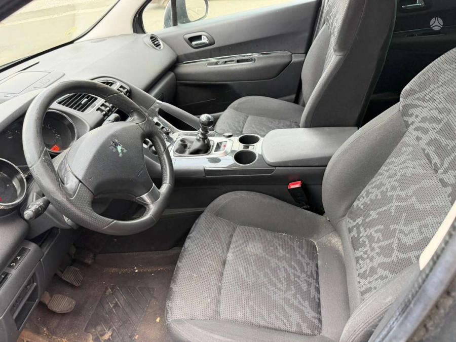 Grey Peugeot 3008 2013 in Ukmerge, with an engine capacity of 1.56 L and mileage of 179 thousand km for 3850 €, photo 8 on AUTOMOTO.COM.LV