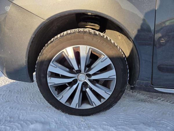 Grey Peugeot 3008 2015 in Vilnius, with an engine capacity of 1.56 L and mileage of 213 thousand km for 6700 €, photo 7 on AUTOMOTO.COM.LV