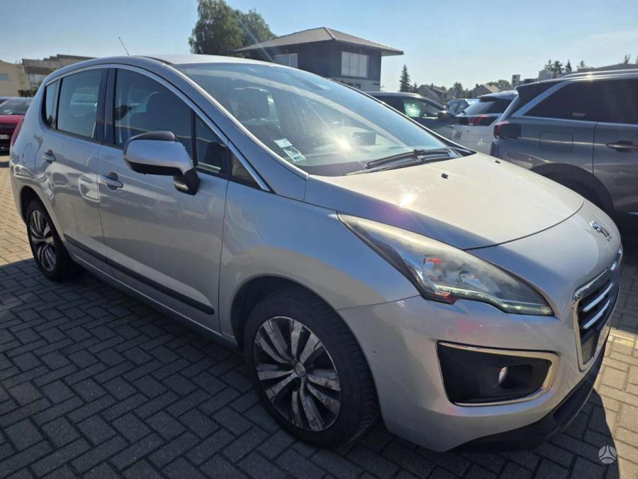 Grey Peugeot 3008 2015 in Taurage, with an engine capacity of 1.60 L and mileage of 200 thousand km for 5600 €, photo 4 on AUTOMOTO.COM.LV