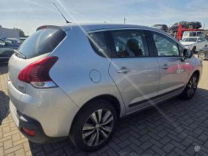 Grey Peugeot 3008 2015 in Taurage, with an engine capacity of 1.60 L and mileage of 200 thousand km for 5600 €, photo 5 on AUTOMOTO.COM.LV