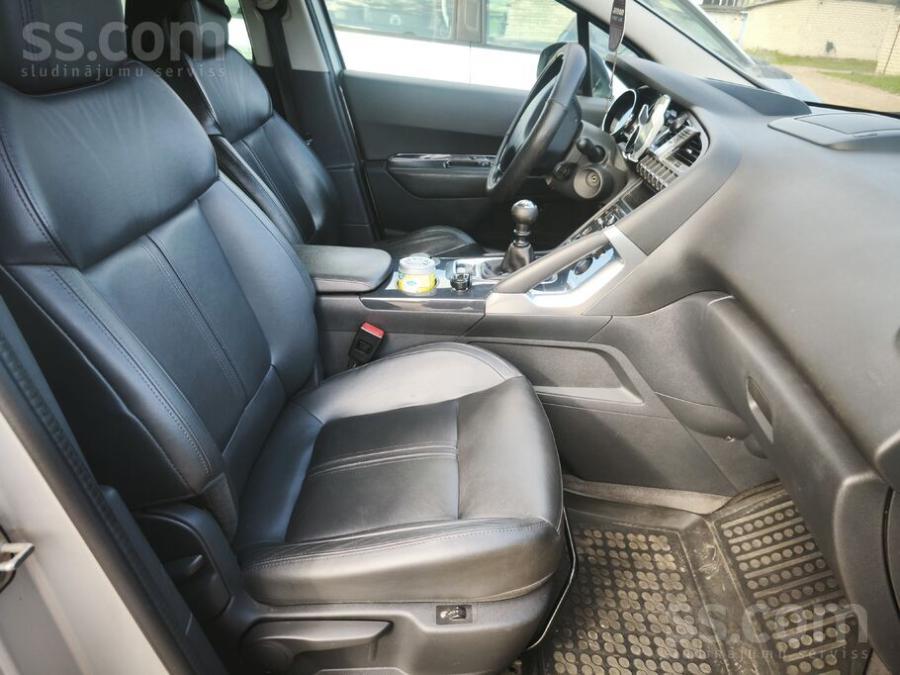Pelēks Peugeot 3008 2015 Daugavpils, ar dzinēja tilpumu 1.60 L un nobraukumu 250 tūkst. km par 6700 €, foto 5 vietnē AUTOMOTO.COM.LV