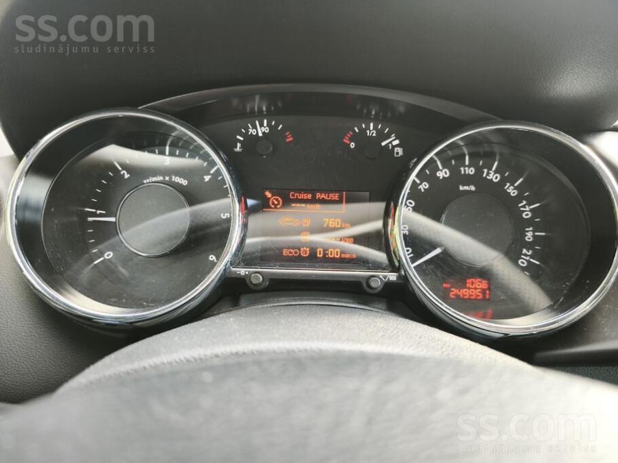 Pelēks Peugeot 3008 2015 Daugavpils, ar dzinēja tilpumu 1.60 L un nobraukumu 250 tūkst. km par 6700 €, foto 7 vietnē AUTOMOTO.COM.LV