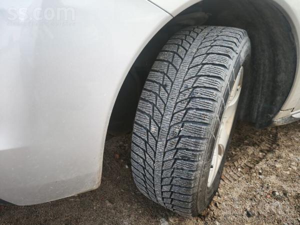 Grey Peugeot 3008 2015 in Daugavpils, with an engine capacity of 1.60 L and mileage of 250 thousand km for 6700 €, photo 3 on AUTOMOTO.COM.LV