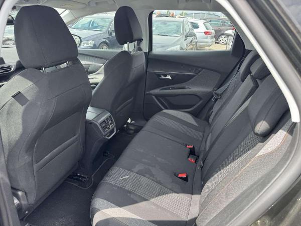 Pelēks Peugeot 3008 2017 Kauņa, ar dzinēja tilpumu 1.20 L un nobraukumu 221 tūkst. km par 7650 €, foto 9 vietnē AUTOMOTO.COM.LV