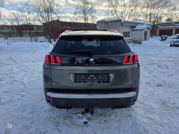 Grey Peugeot 3008 2018 in Telschi, with an engine capacity of 1.20 L and mileage of 228 thousand km for 9900 €, photo 6 on AUTOMOTO.COM.LV