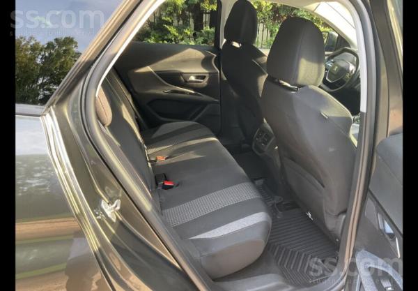 Pelēks Peugeot 3008 2018 Rīga, ar dzinēja tilpumu 1.50 L un nobraukumu 91 tūkst. km par 12200 €, foto 10 vietnē AUTOMOTO.COM.LV