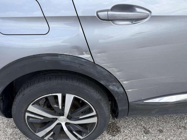 Pelēks Peugeot 3008 2018 Marijampole, ar dzinēja tilpumu 1.20 L un nobraukumu 93 tūkst. km par 8600 €, foto 5 vietnē AUTOMOTO.COM.LV