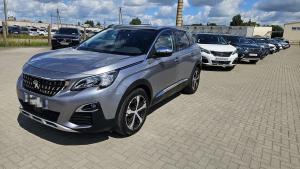 Grey Peugeot 3008 2018 in Taurage, with an engine capacity of 1.20 L and mileage of 143 thousand km for 9300 €, photo 3 on AUTOMOTO.COM.LV