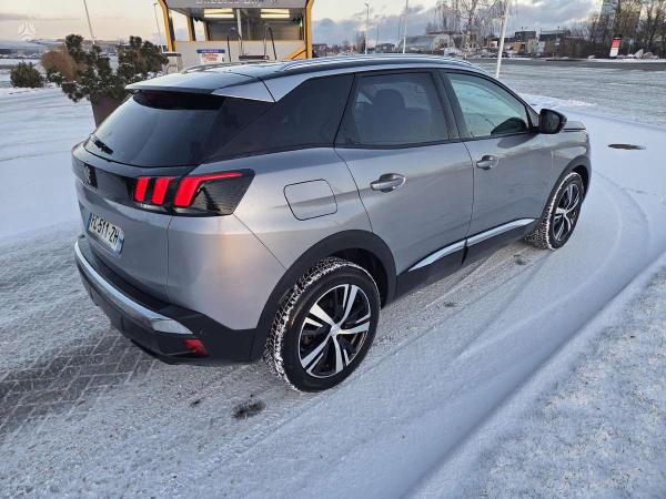 Grey Peugeot 3008 2019 in Taurage, with an engine capacity of 1.20 L and mileage of 97 thousand km for 10450 €, photo 4 on AUTOMOTO.COM.LV