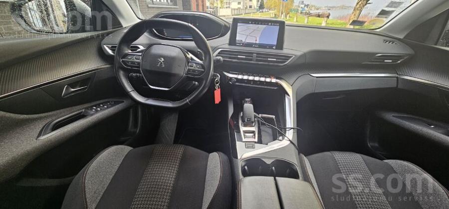 Grey Peugeot 3008 2020 in Riga, with an engine capacity of 1.50 L and mileage of 226 thousand km for 12350 €, photo 3 on AUTOMOTO.COM.LV