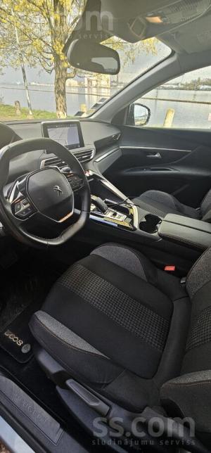 Grey Peugeot 3008 2020 in Riga, with an engine capacity of 1.50 L and mileage of 226 thousand km for 12350 €, photo 4 on AUTOMOTO.COM.LV