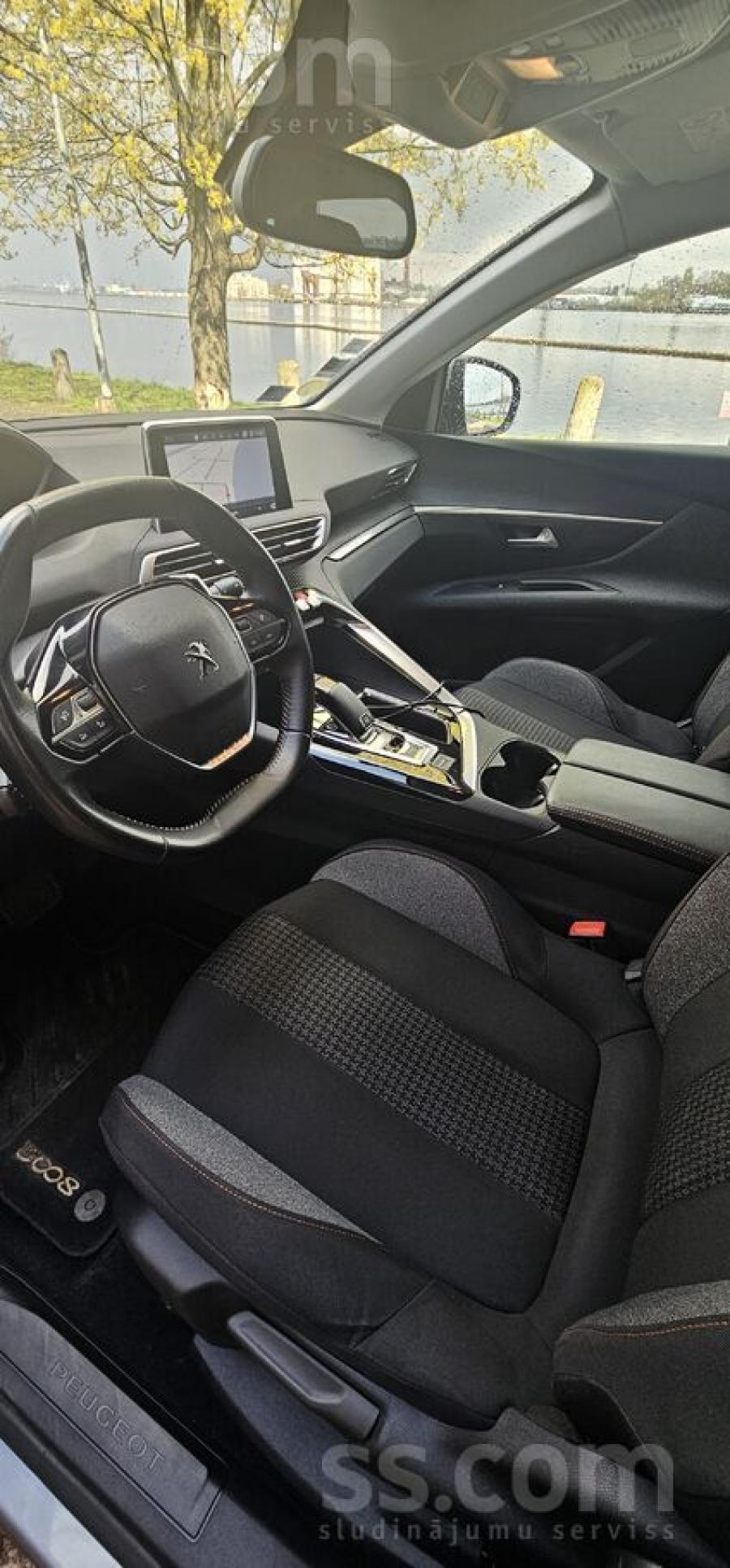 Grey Peugeot 3008 2020 in Riga, with an engine capacity of 1.50 L and mileage of 226 thousand km for 12350 €, photo 4 on AUTOMOTO.COM.LV